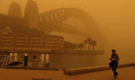 Giant dust storm sweeps across Australia, raises health concerns - WIC News